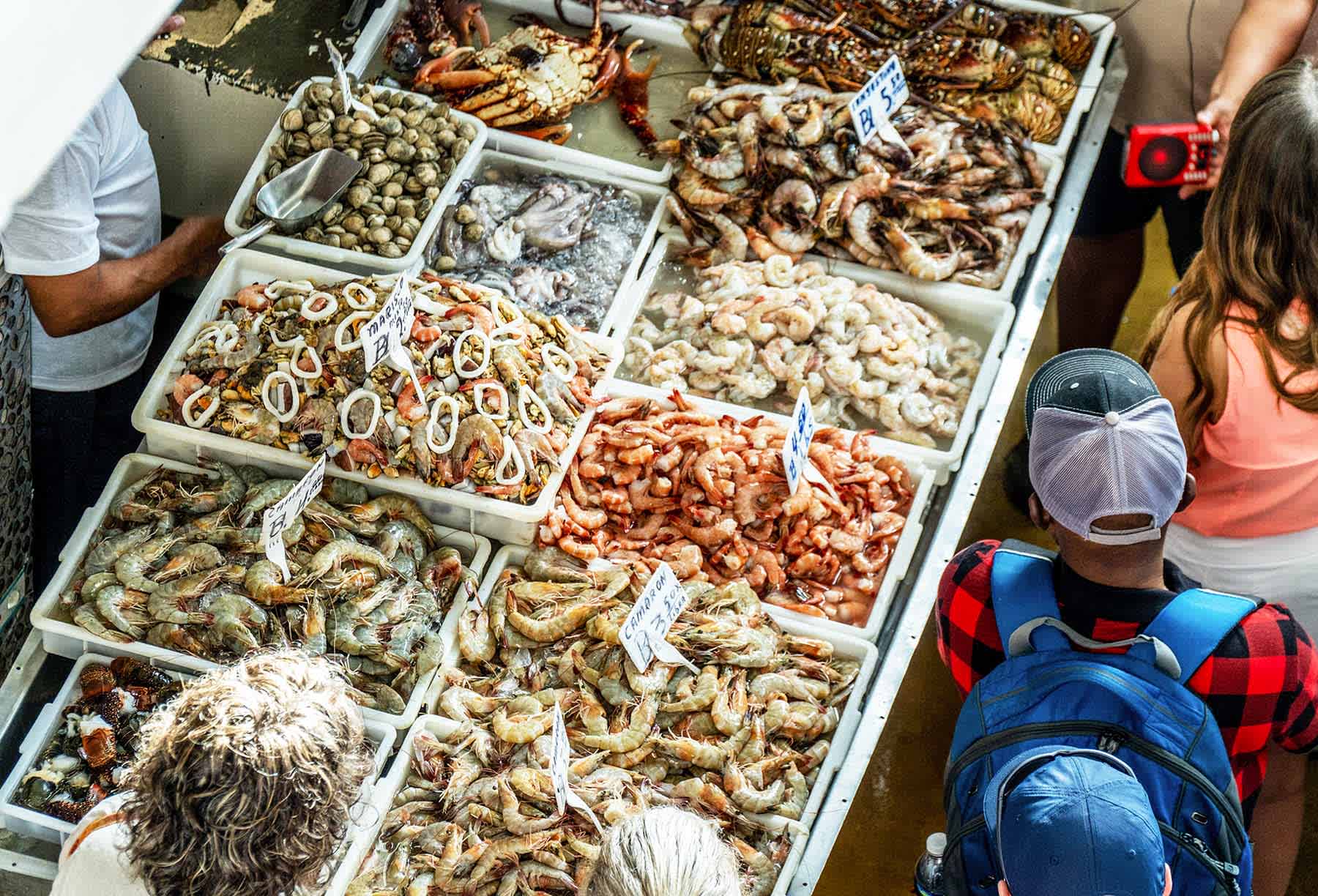 7 of the Best Fish Markets Around the World - Range Travel