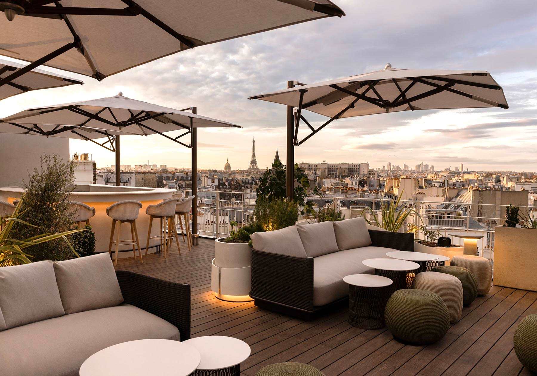 7 Hotels with Rooftop Bars to Add to Your List - Range Travel